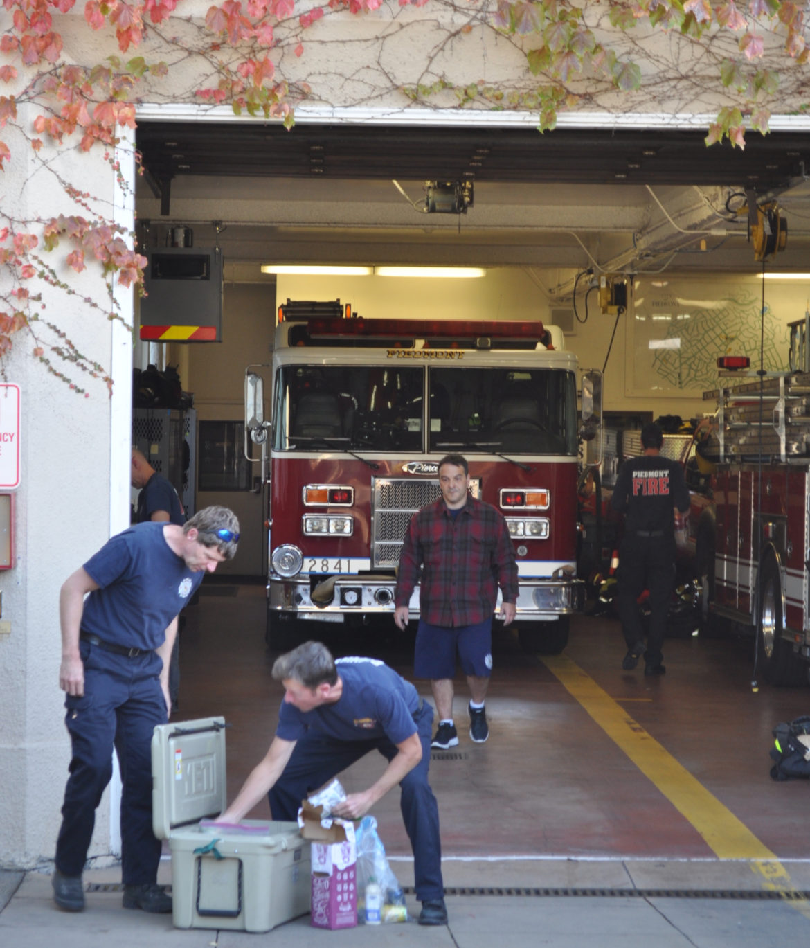 Piedmont firefighters return home after week at Kincade Fire | Piedmont ...