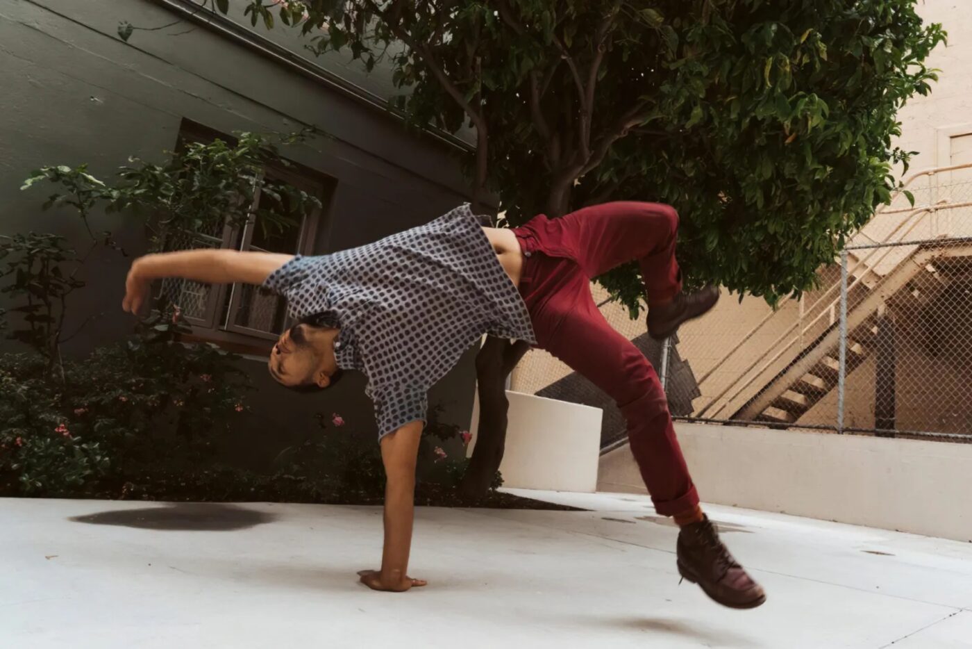 Best Bets: ‘Xanadu’ live, Joji on tour, and a chronicler of COVID ...