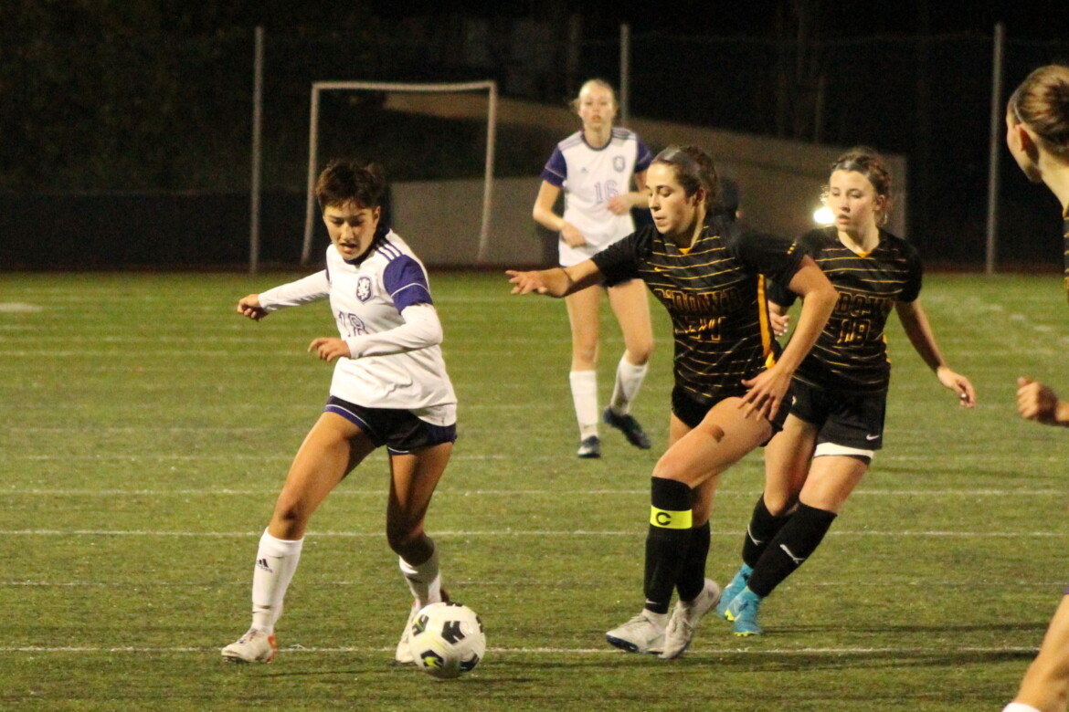 Freshmen lead Piedmont girls soccer to win | Piedmont Exedra