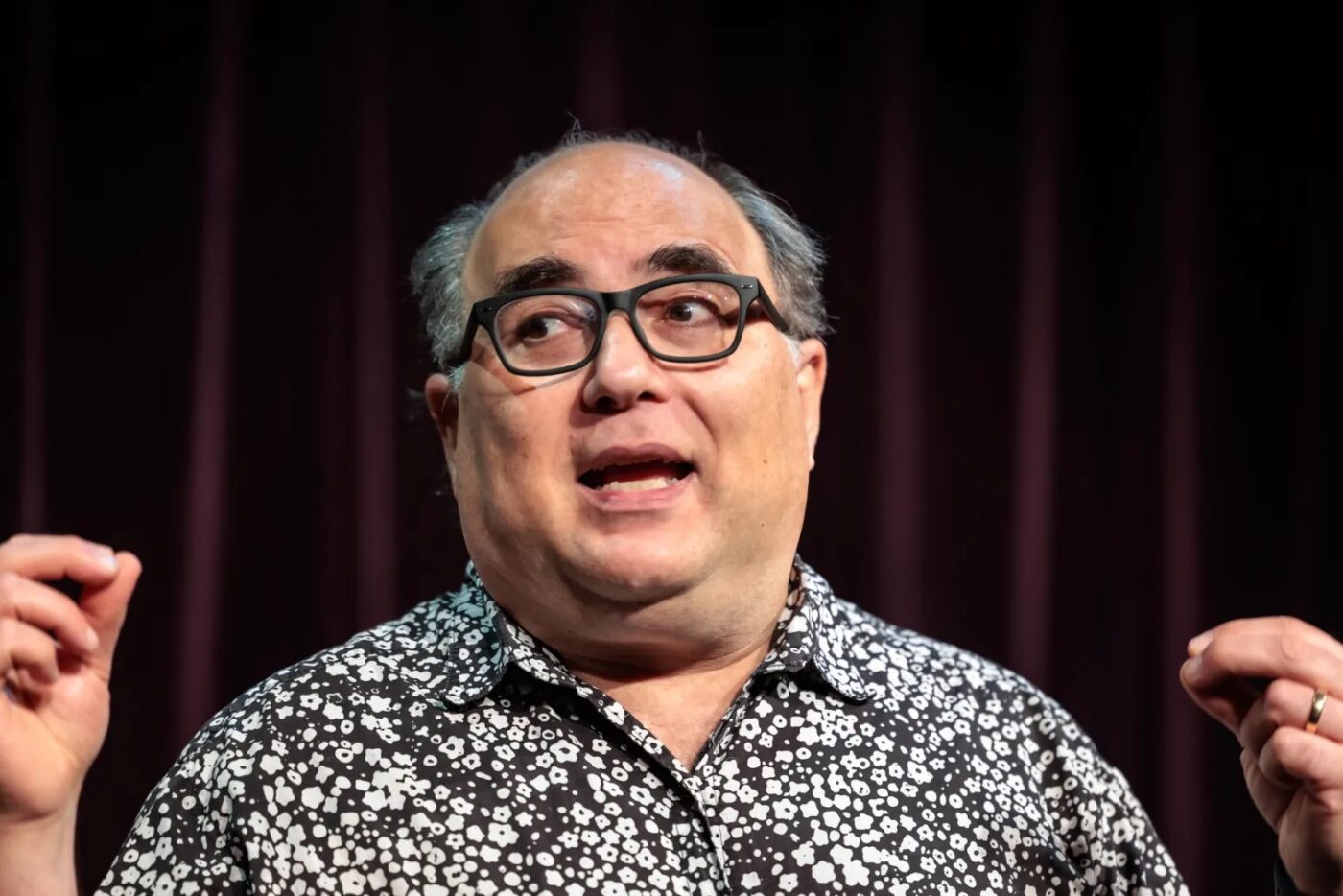 Science and empathy unite in Josh Kornbluth’s new solo show ‘Citizen ...