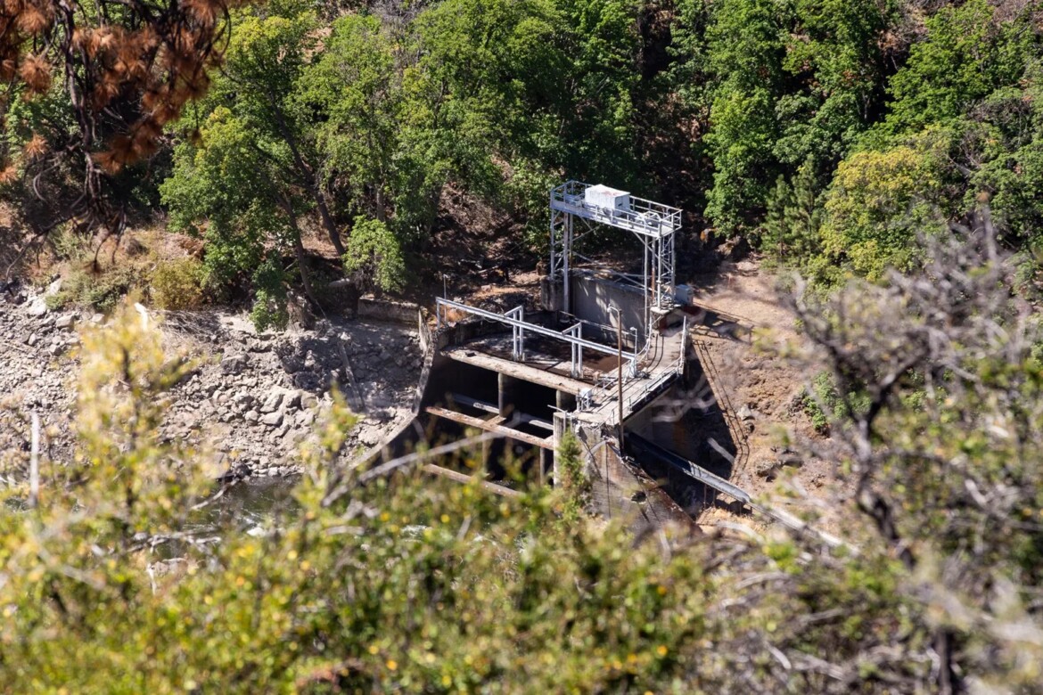 The world’s largest dam demolition has begun on the Klamath River ...