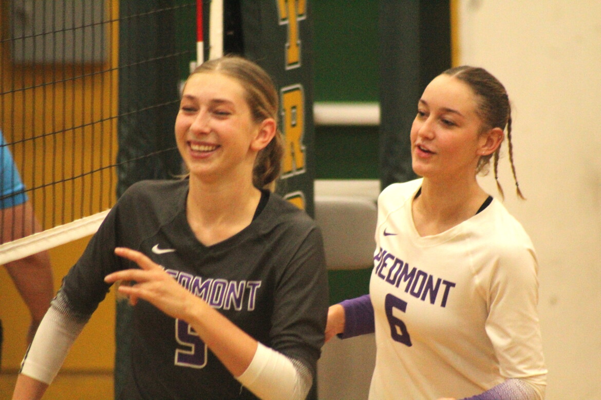 Piedmont falls at Castro Valley | Piedmont Exedra